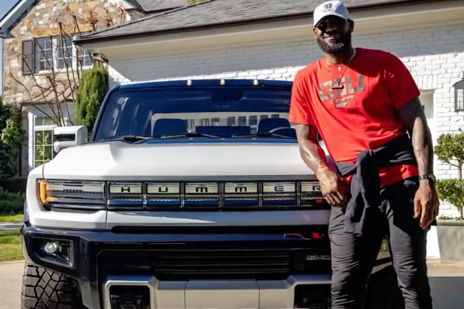 LeBron James, son (gros) cadeau à 95 000€ de son sponsor