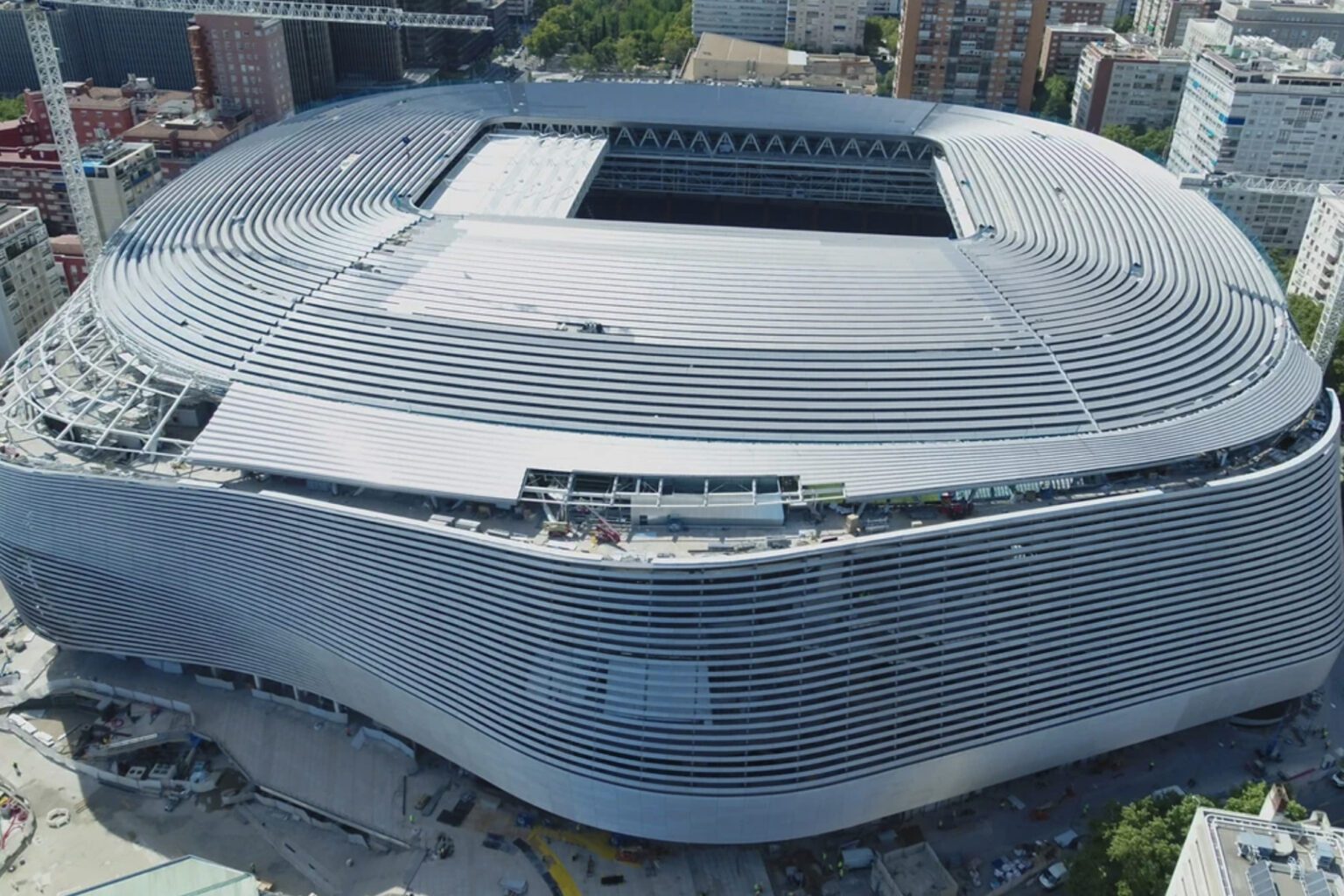 Le Real Madrid partage des images spectaculaires du nouveau Bernabeu à ...