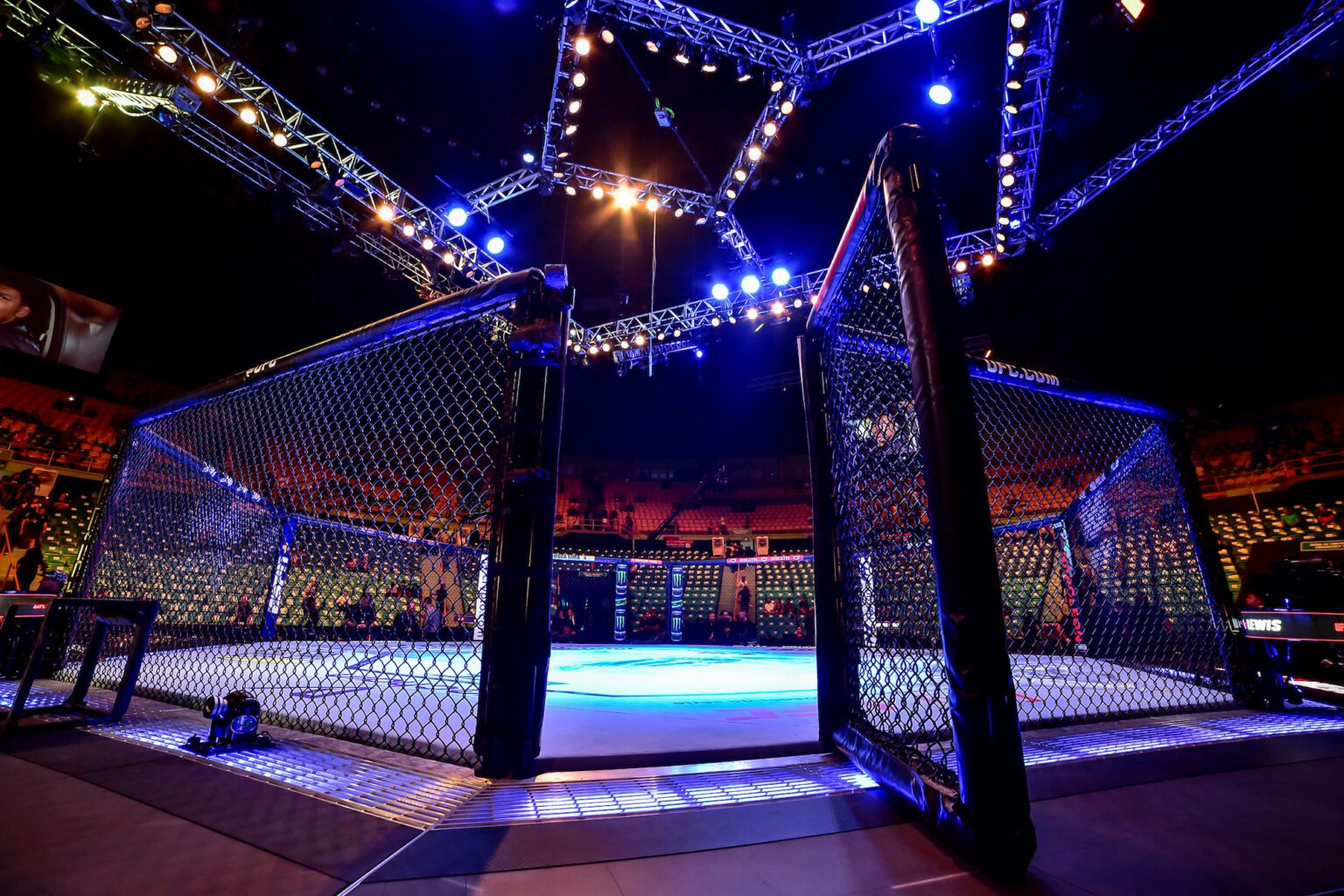 UFC Londres, Morgan Charrière. Combien va-t-il gagner pour son combat ...