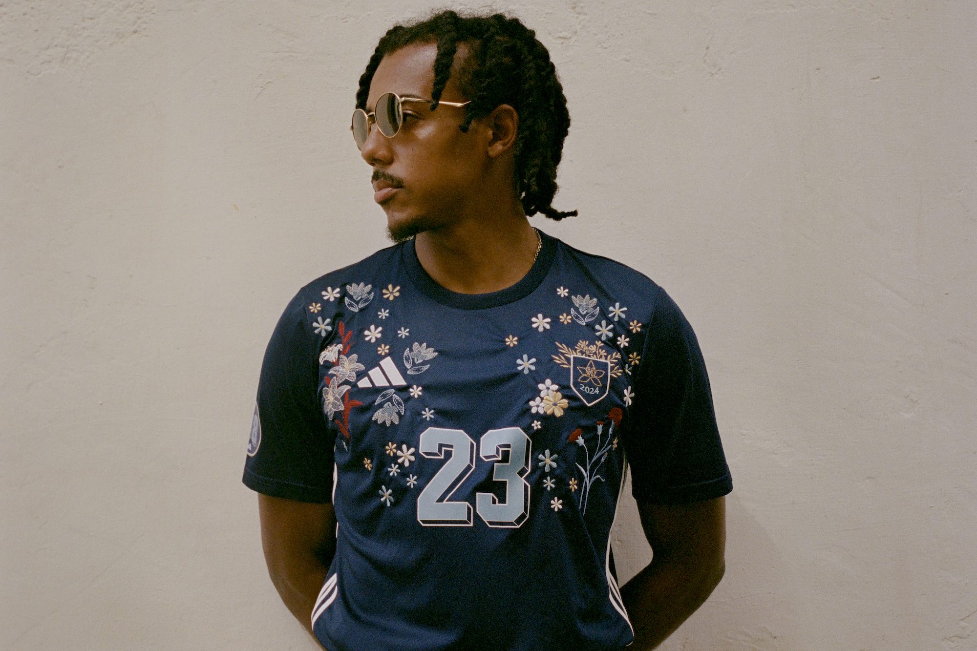 Jules Koundé. Un look vintage à plus de 11 000 euros quand même