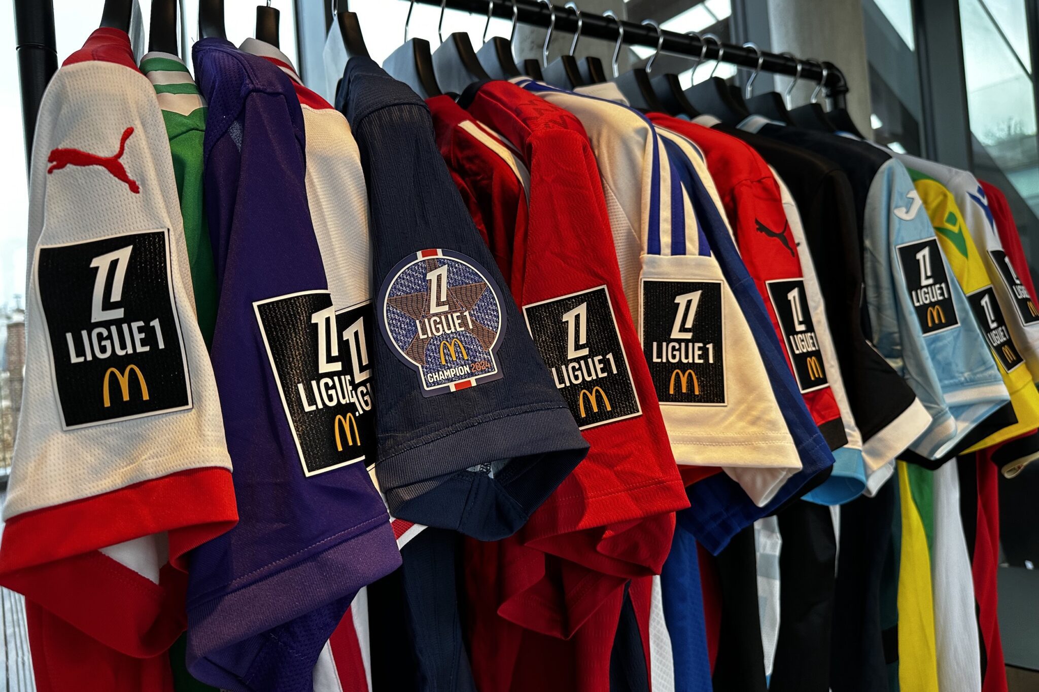 Les maillots de la saison 2025-26 déjà dévoilés en Ligue 1